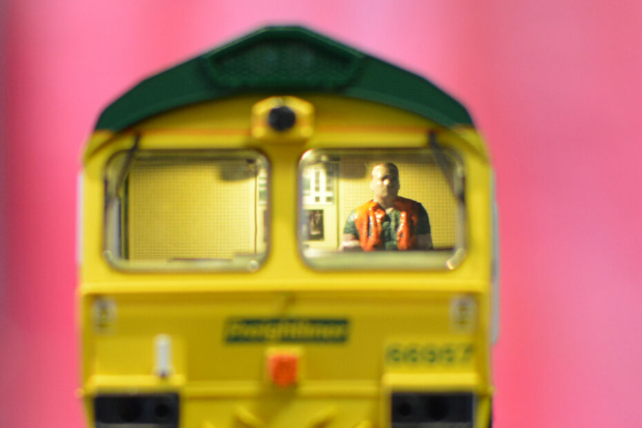 Class 66 drivers – Tom's Trains